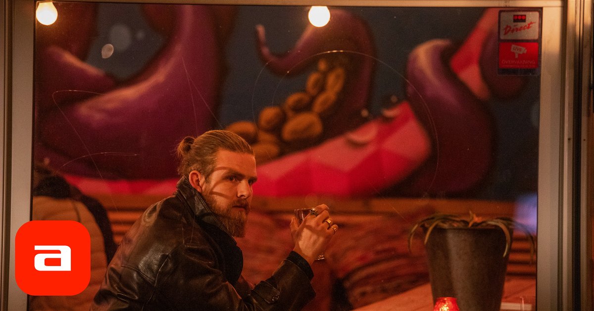 Дилан Девональд Смит (Dylan Devonald Smith) биография, фото ...